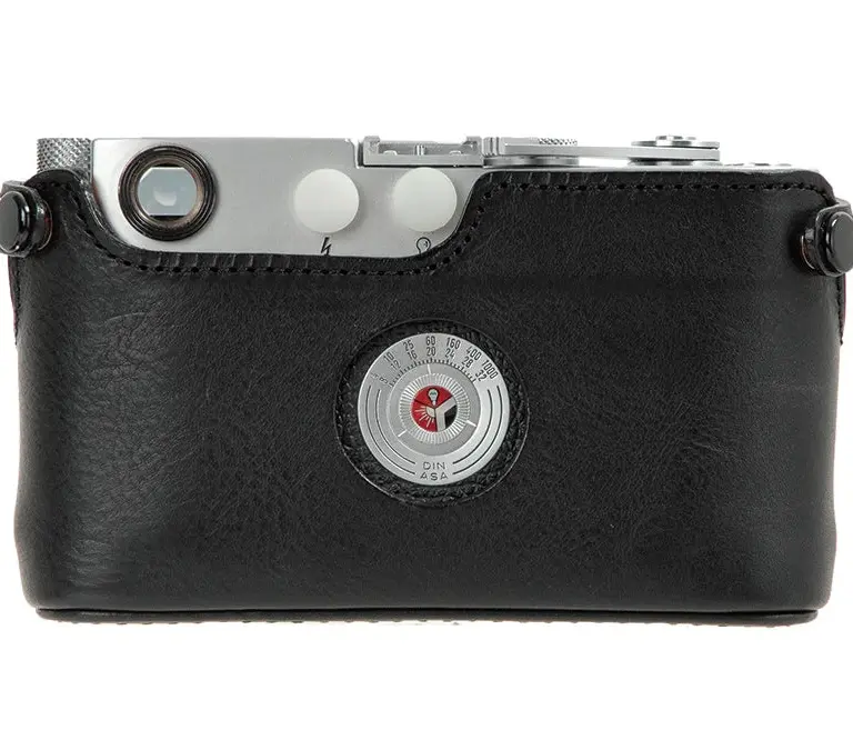 Artisan & Artist Halfcase for Leica M6/MP/M-A Black…