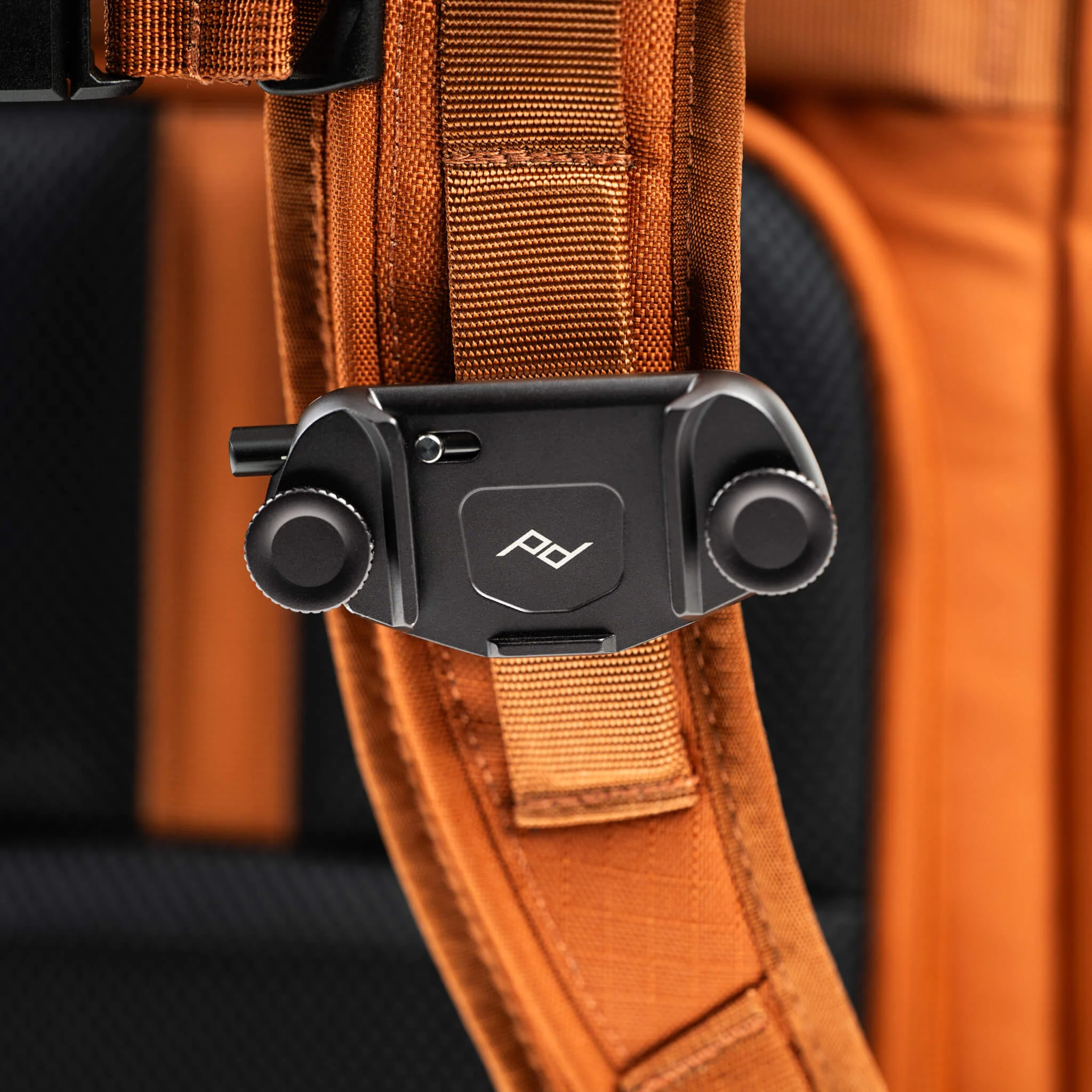 Think Tank FocusPoint RollTop 22L Asphalt Black Backpack